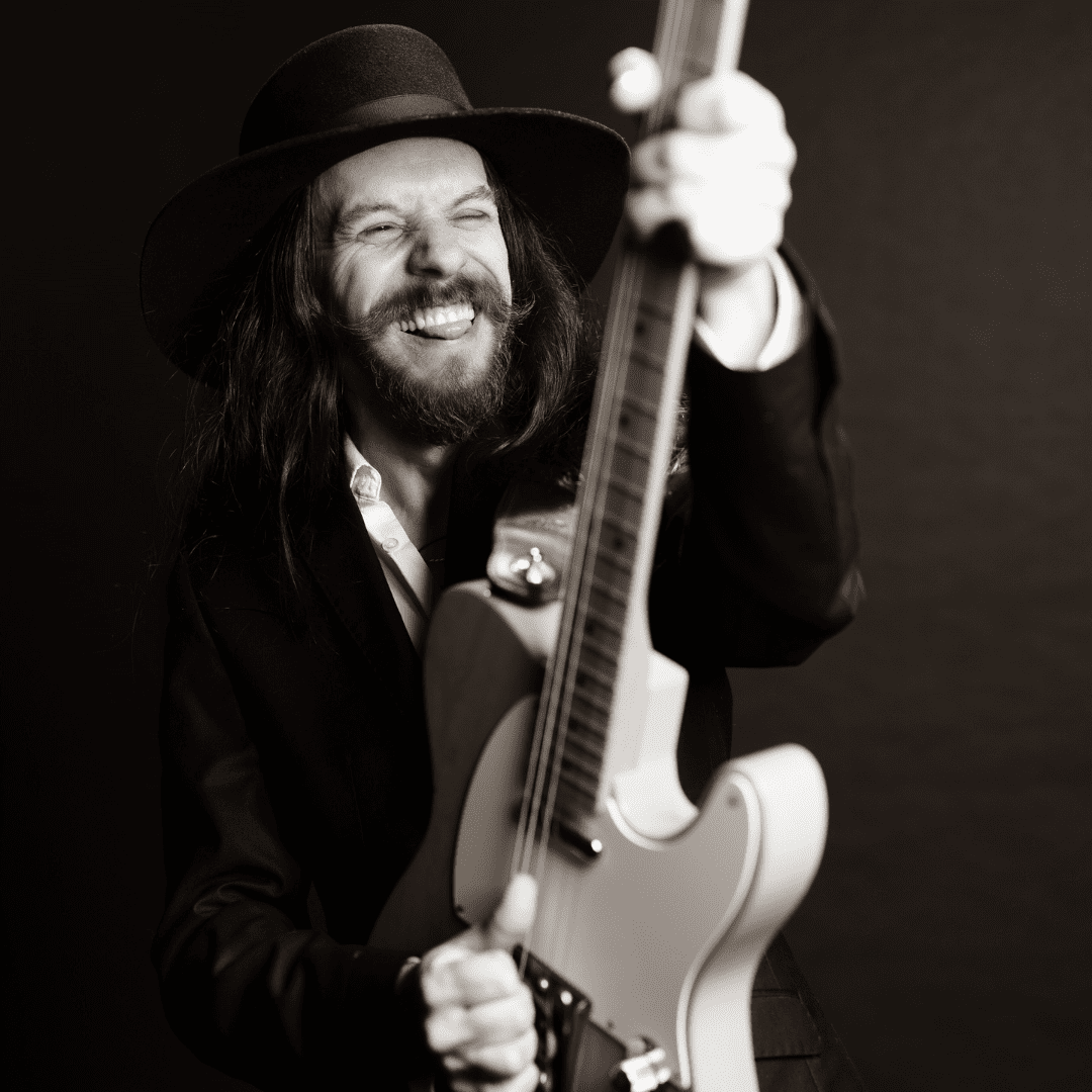 Matt Gibb and the Mondos