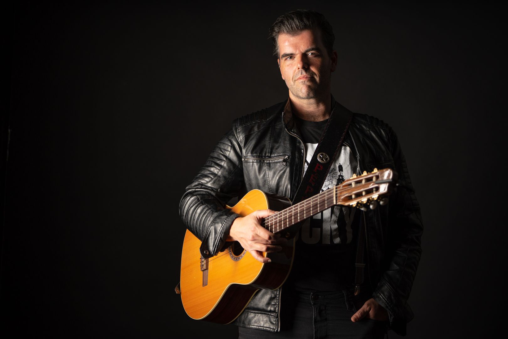 Pépé et sa guitare